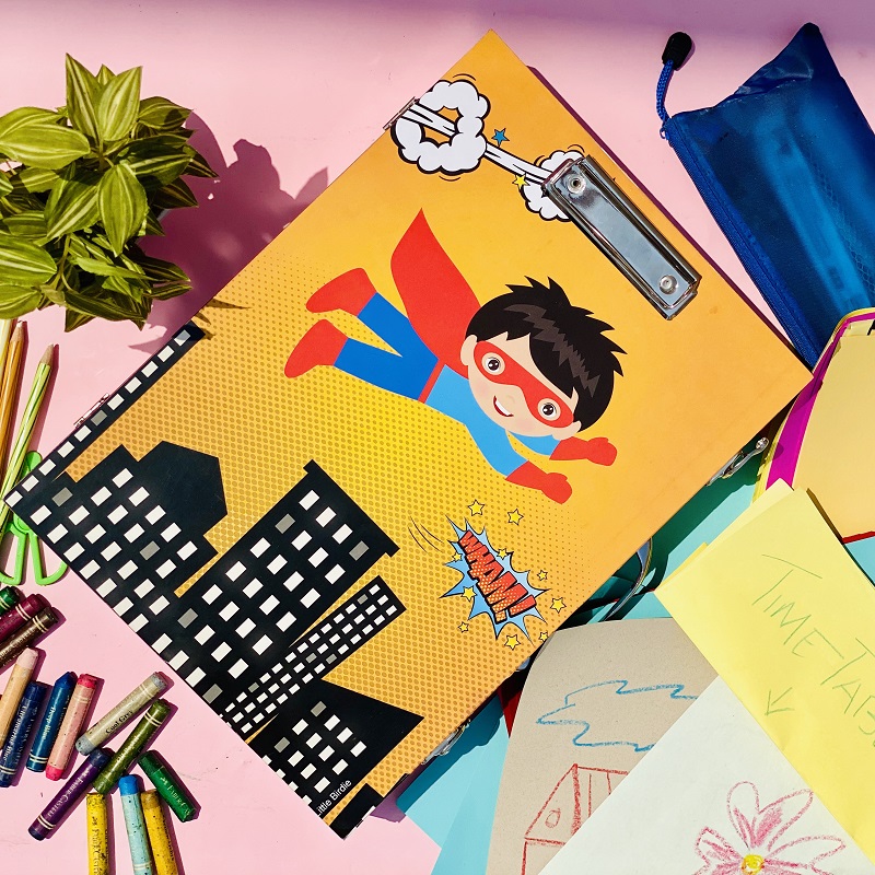 Personalized Clip Box (Superman) - Name fame